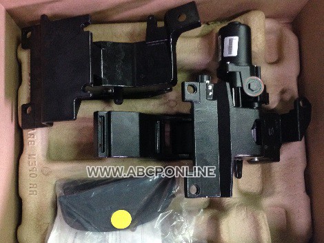 LAND ROVER VPLGP0248 кронштейны с мотором для левой выдвижной подножки ...